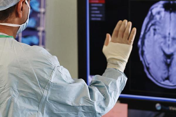 A new use for touchless technology in operating rooms | Science Codex
